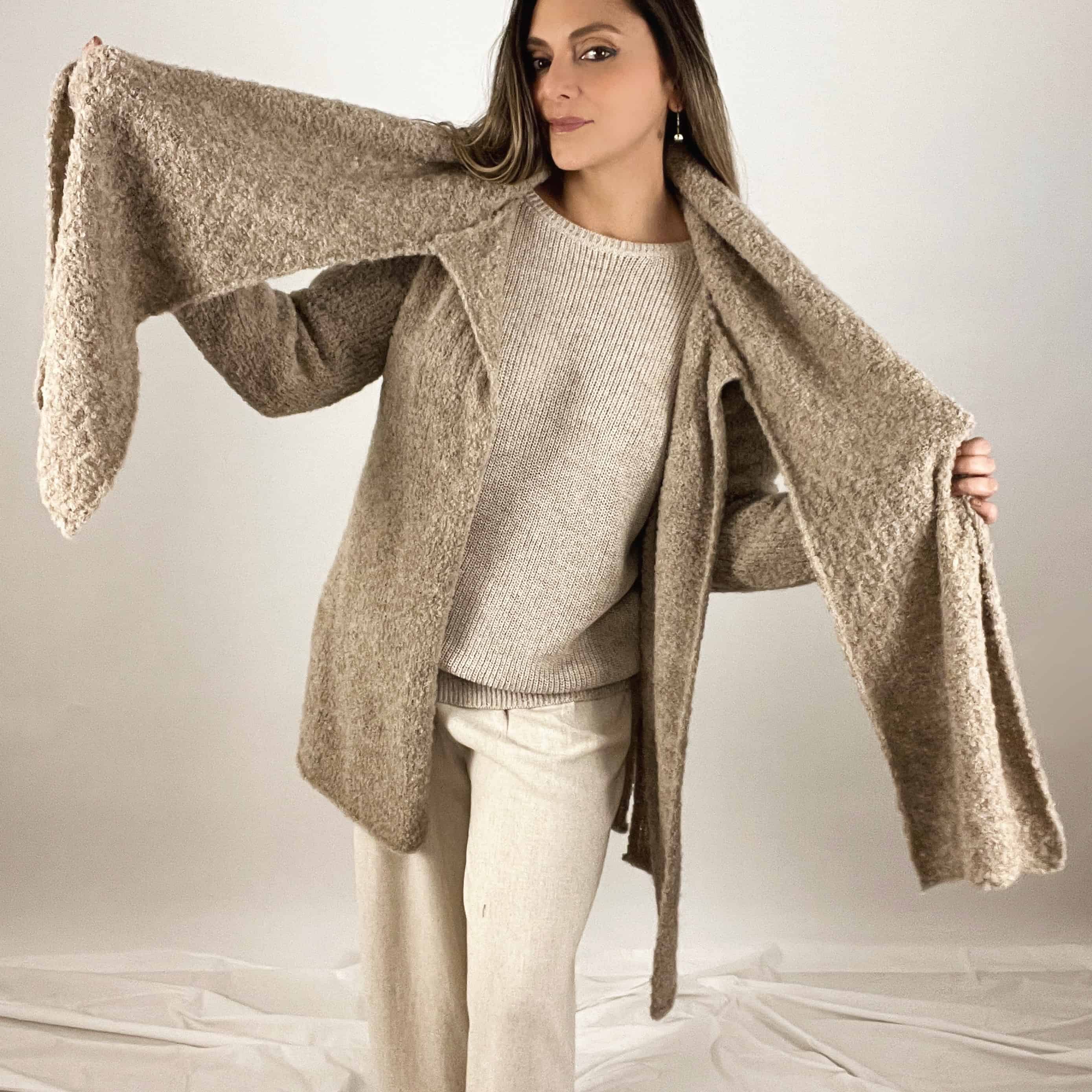 Bella Beige - cardigan con chalina de alpaca - Artisans Collective