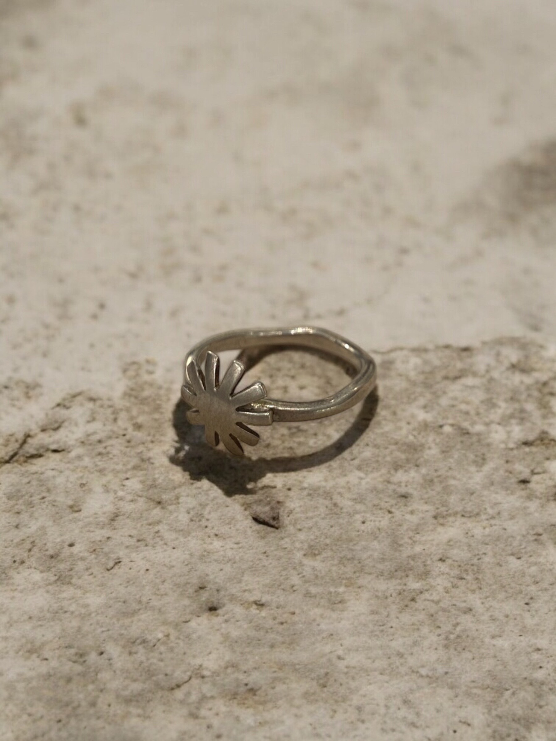 Sol - Anillo de plata - Artisans Collective